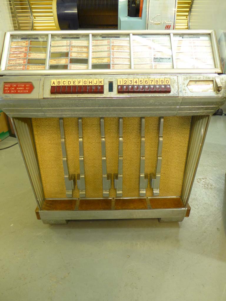 Blackforest Warehouse Online Shop - Seeburg HF 100R Jukebox