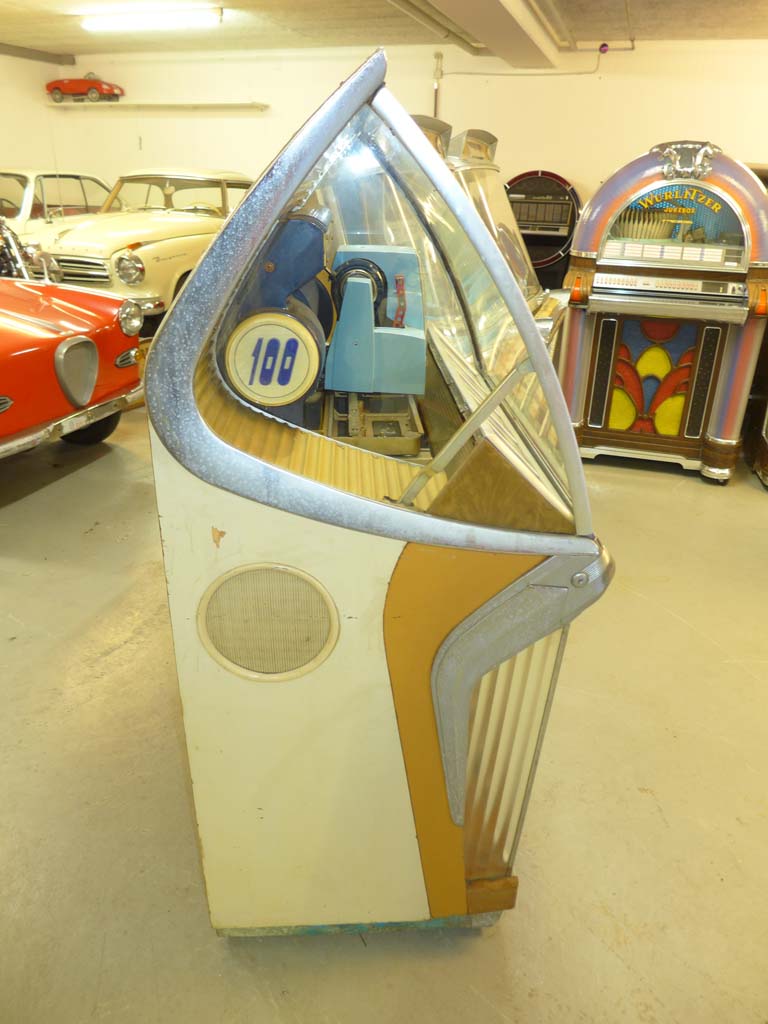 Blackforest Warehouse Online Shop - Seeburg HF 100R Jukebox