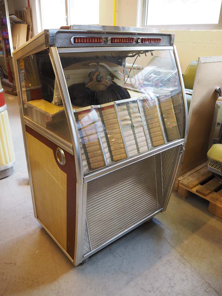 Blackforest Warehouse Online Shop - Wurlitzer 2150 Jukebox